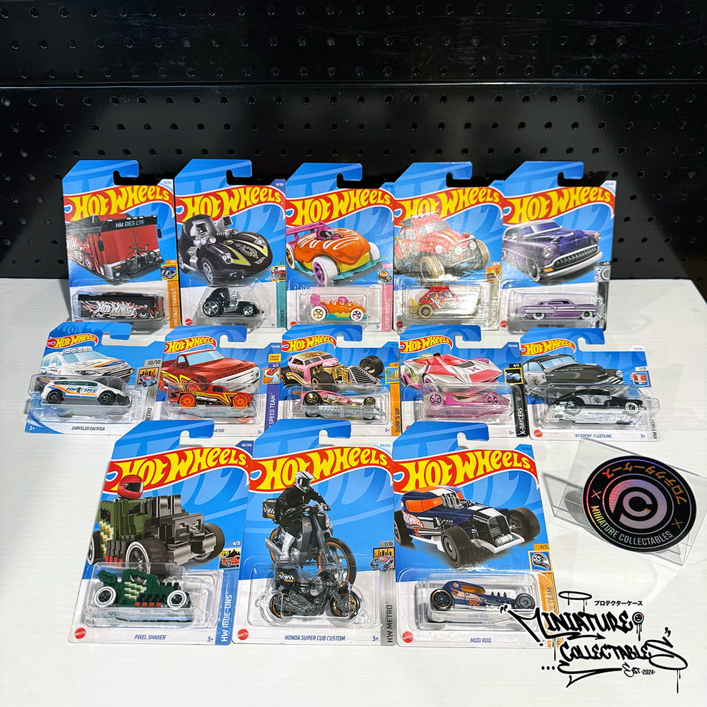 Hot Wheels - Mainline Treasure Hunt Pack, 13 Assorted Cars – Miniature ...
